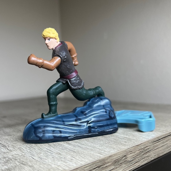 Disney | Toys | Disney Frozen 2 Kristoff Launcher Action Figure Cake ...